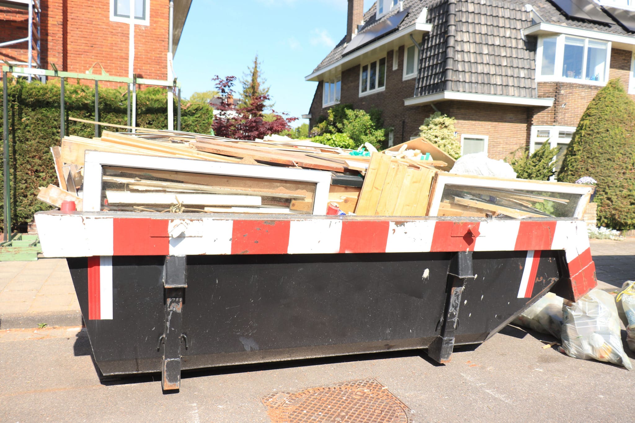 Holz A1 A2 A3 A4 Container mieten Gießen | PR Recycling